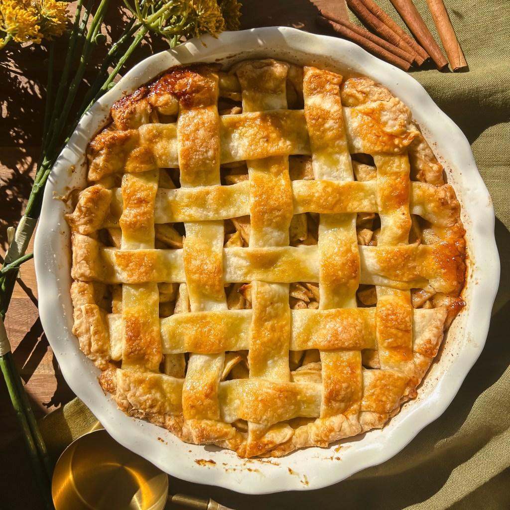The Perfect Apple Pie - Daddio's Kitchen